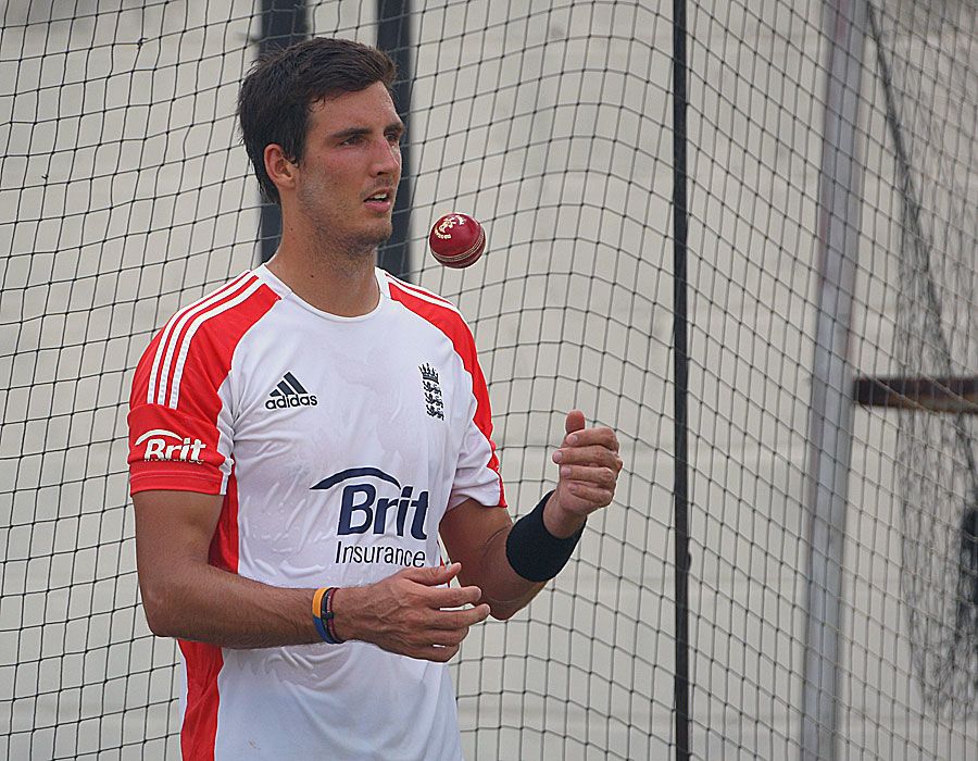 Steven Finn has a bowl in the nets | ESPNcricinfo.com