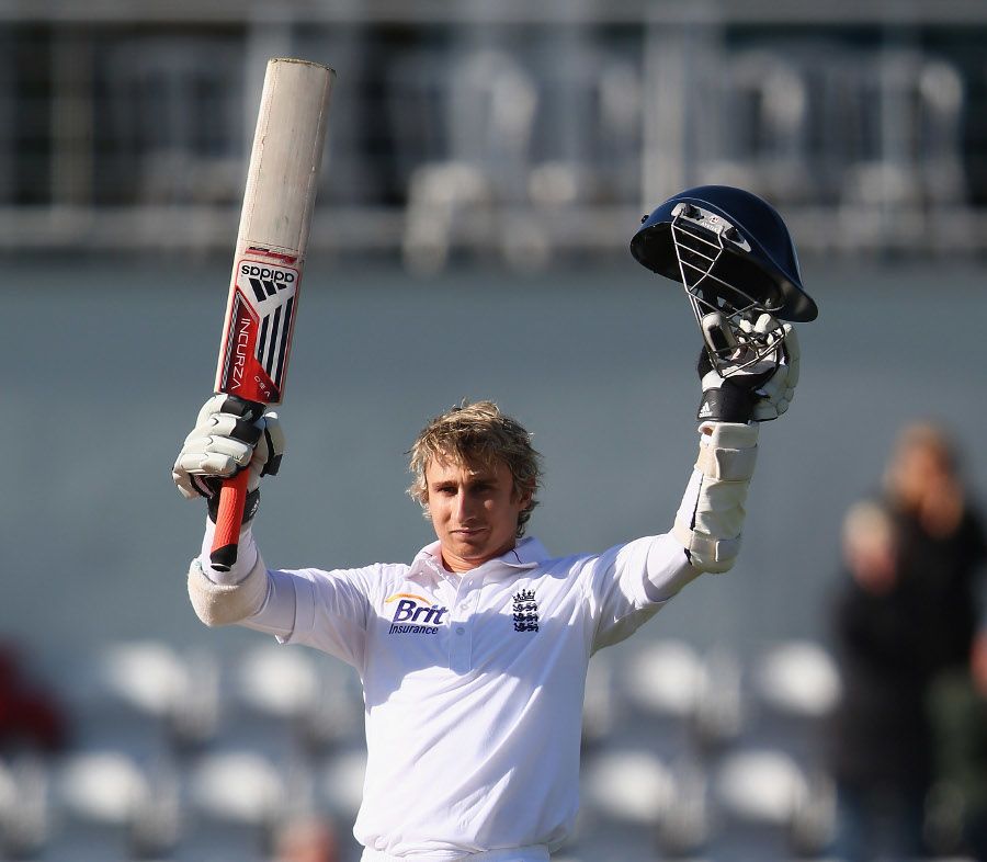 James Taylor celebrates his hundred | ESPNcricinfo.com