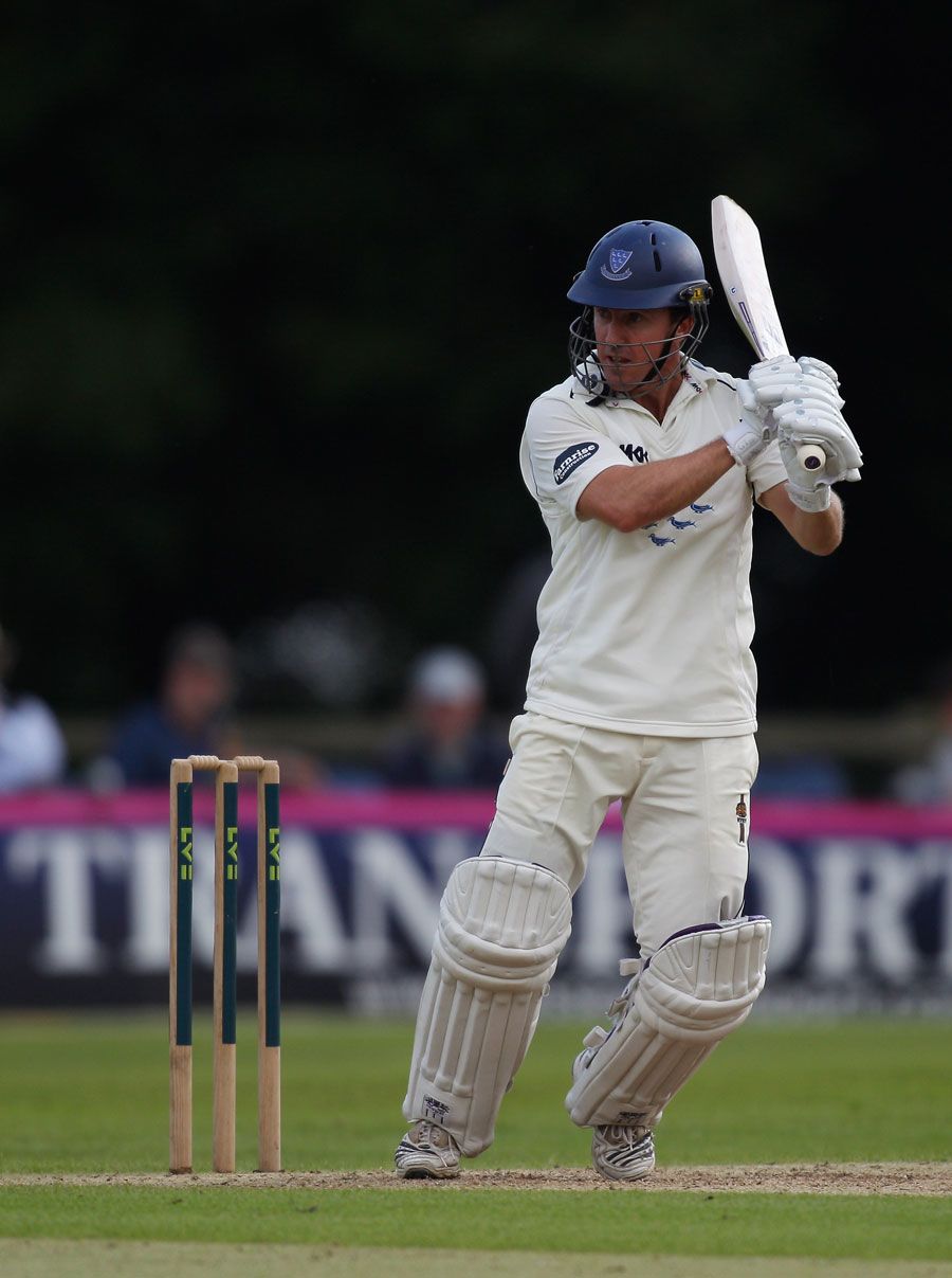 Murray Goodwin took his side through to the close | ESPNcricinfo.com