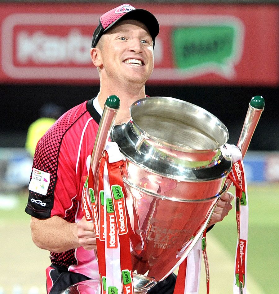 Brad Haddin lifts the CLT20 trophy | ESPNcricinfo.com