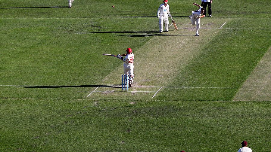 Queensland keeper Chris Hartley explains how the Gabba wicket behaves ...