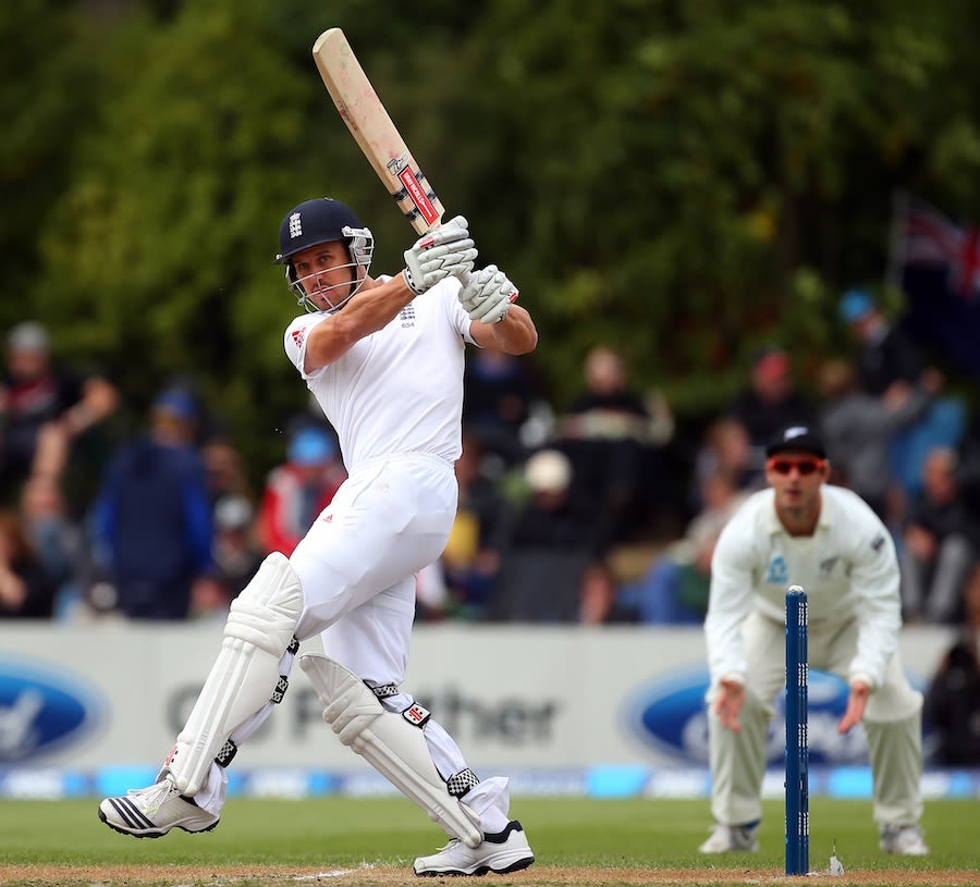 Nick Compton pulls during his partnership with Alastair Cook | ESPNcricinfo.com