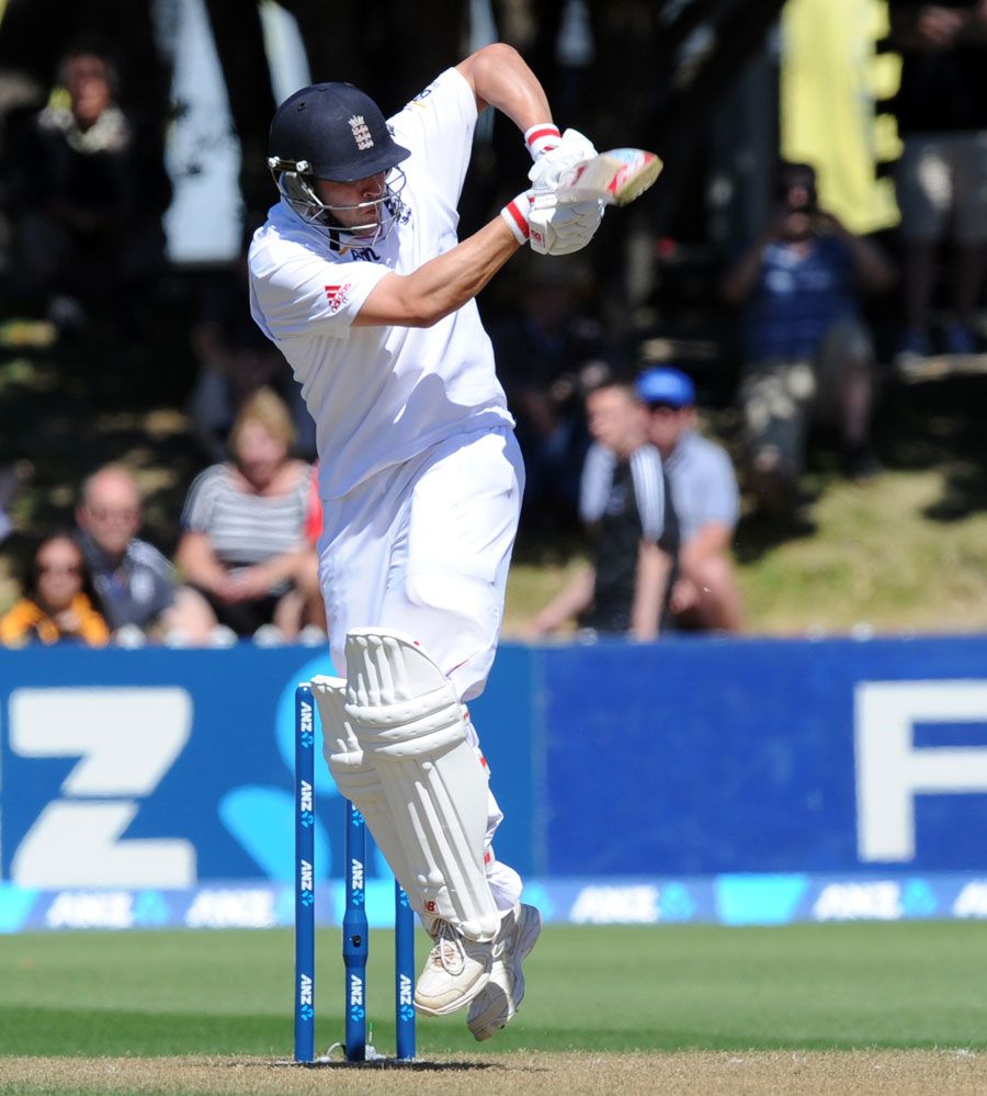 Jonathan Trott pulls one through midwicket | ESPNcricinfo.com
