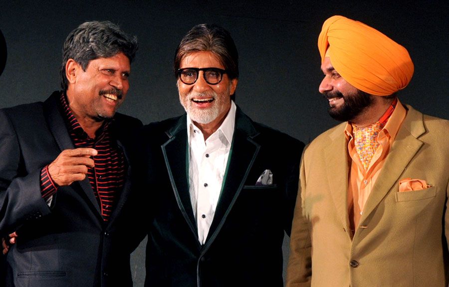 Kapil Dev, Amitabh Bachchan and Navjot Sidhu at a function in Mumbai ...