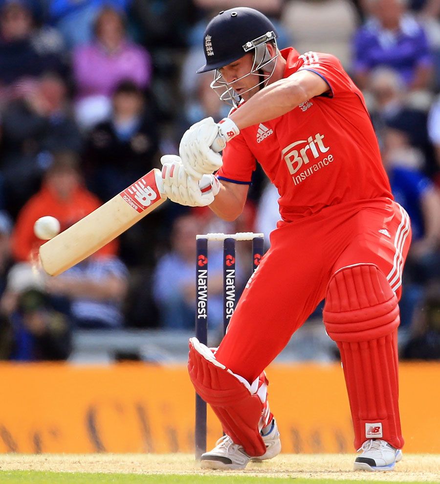 Jonathan Trott plays a back foot cut shot | ESPNcricinfo.com