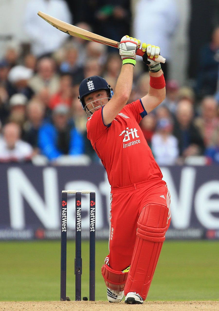 Ian Bell lofts down the ground | ESPNcricinfo.com
