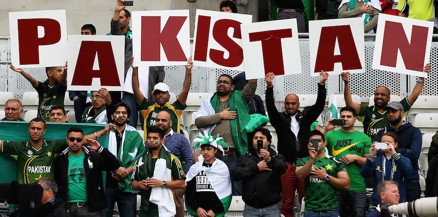 Pakistani fans show their support | ESPNcricinfo.com
