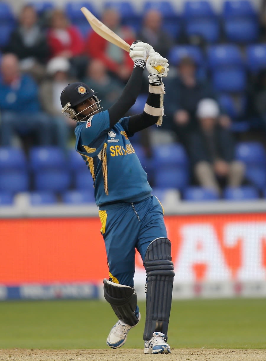 Angelo Mathews lofts the ball | ESPNcricinfo.com