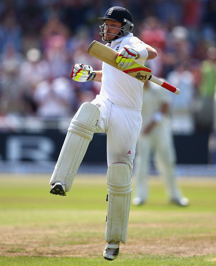 Ian Bell celebrates his magnificent hundred | ESPNcricinfo.com
