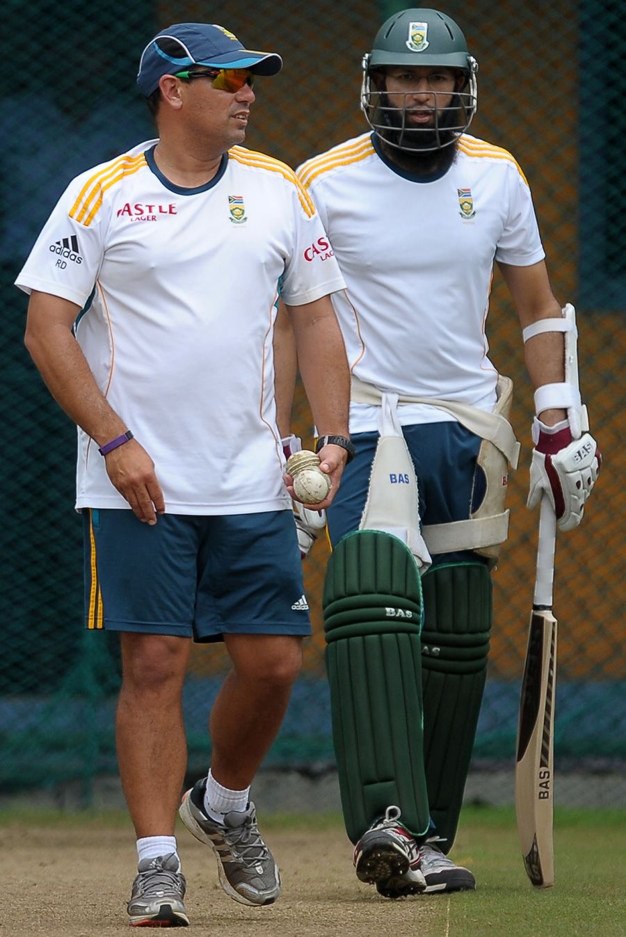 South Africa coach Russell Domingo with Hashim Amla | ESPNcricinfo.com