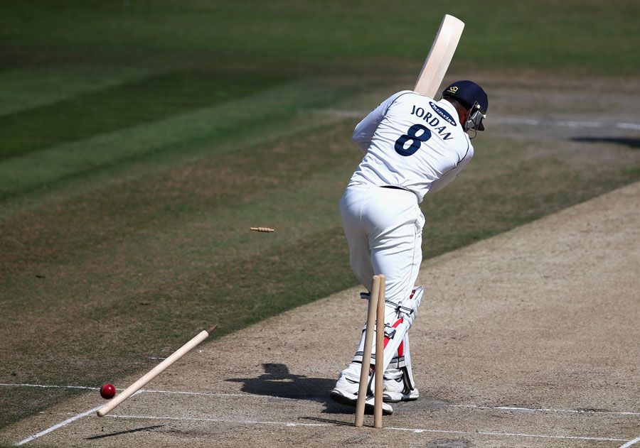 Chris Jordan loses his leg stump | ESPNcricinfo.com