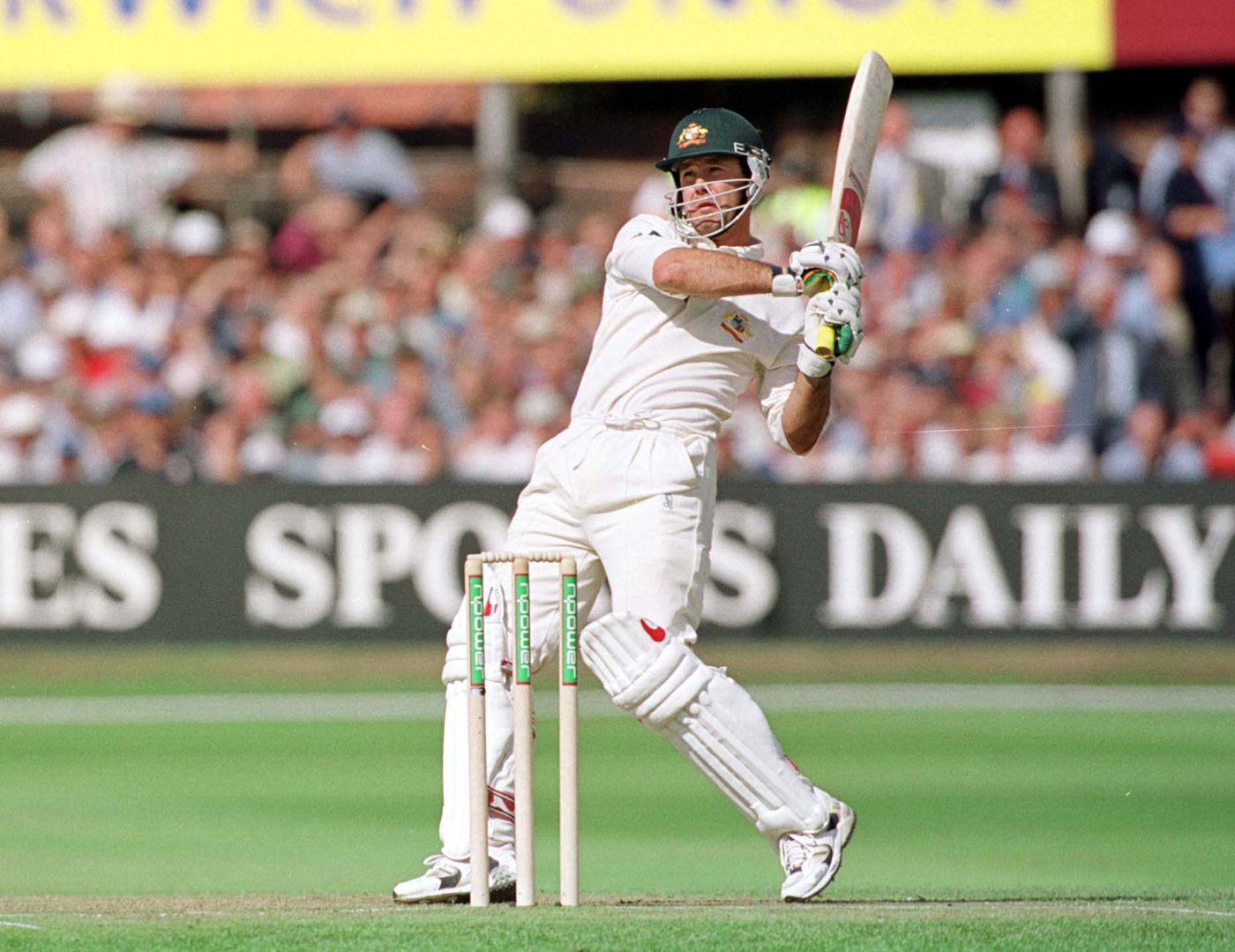 Ricky Ponting pulls during his 144 | ESPNcricinfo.com