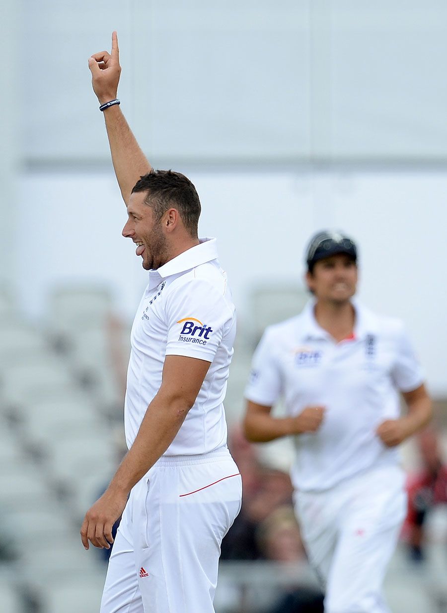 Tim Bresnan celebrates his first wicket | ESPNcricinfo.com