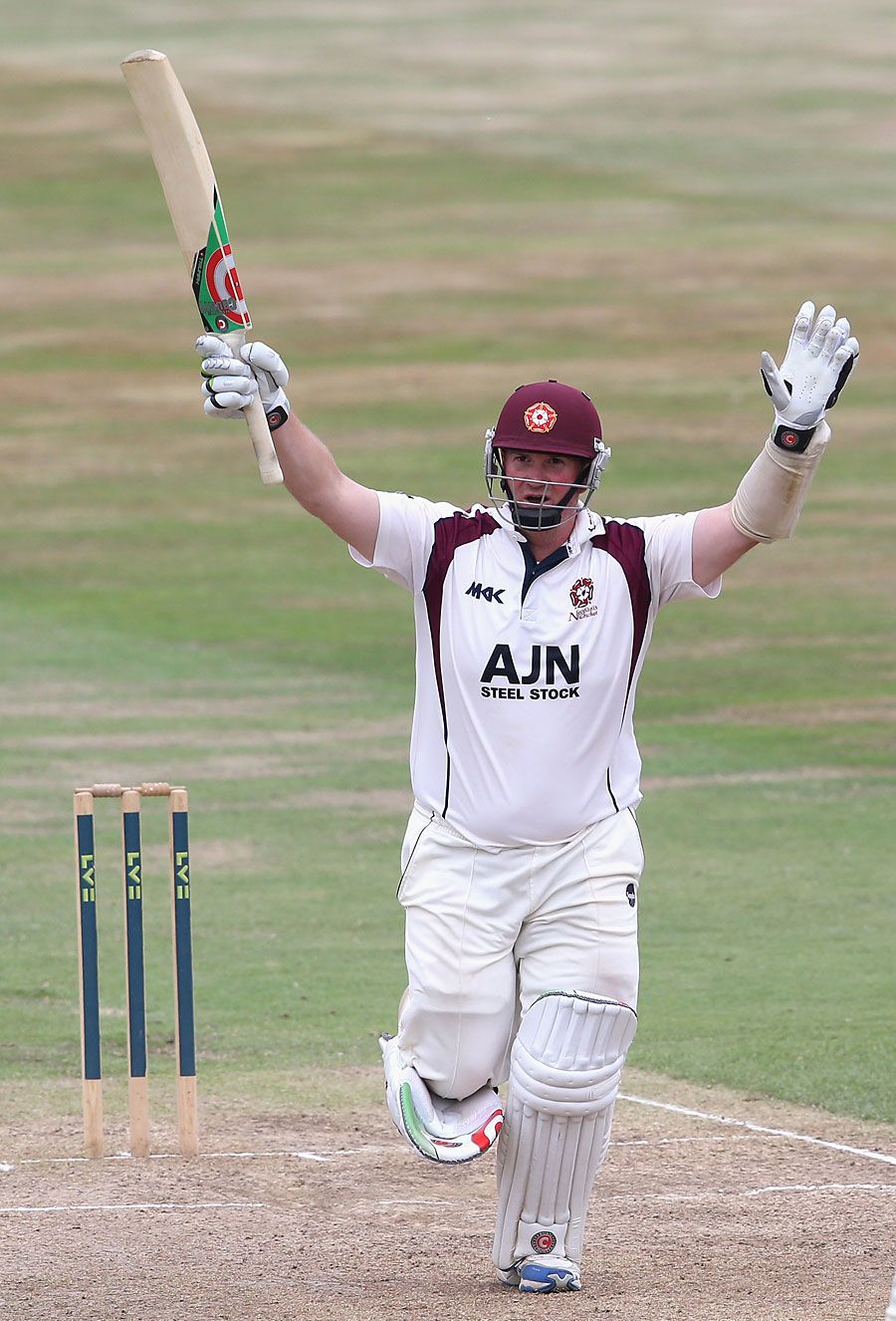 David Sales celebrates his double hundred | ESPNcricinfo.com