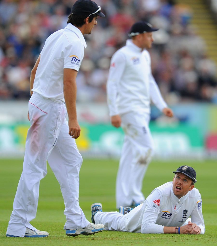 Graeme Swann was unable to take a tough slip chance | ESPNcricinfo.com