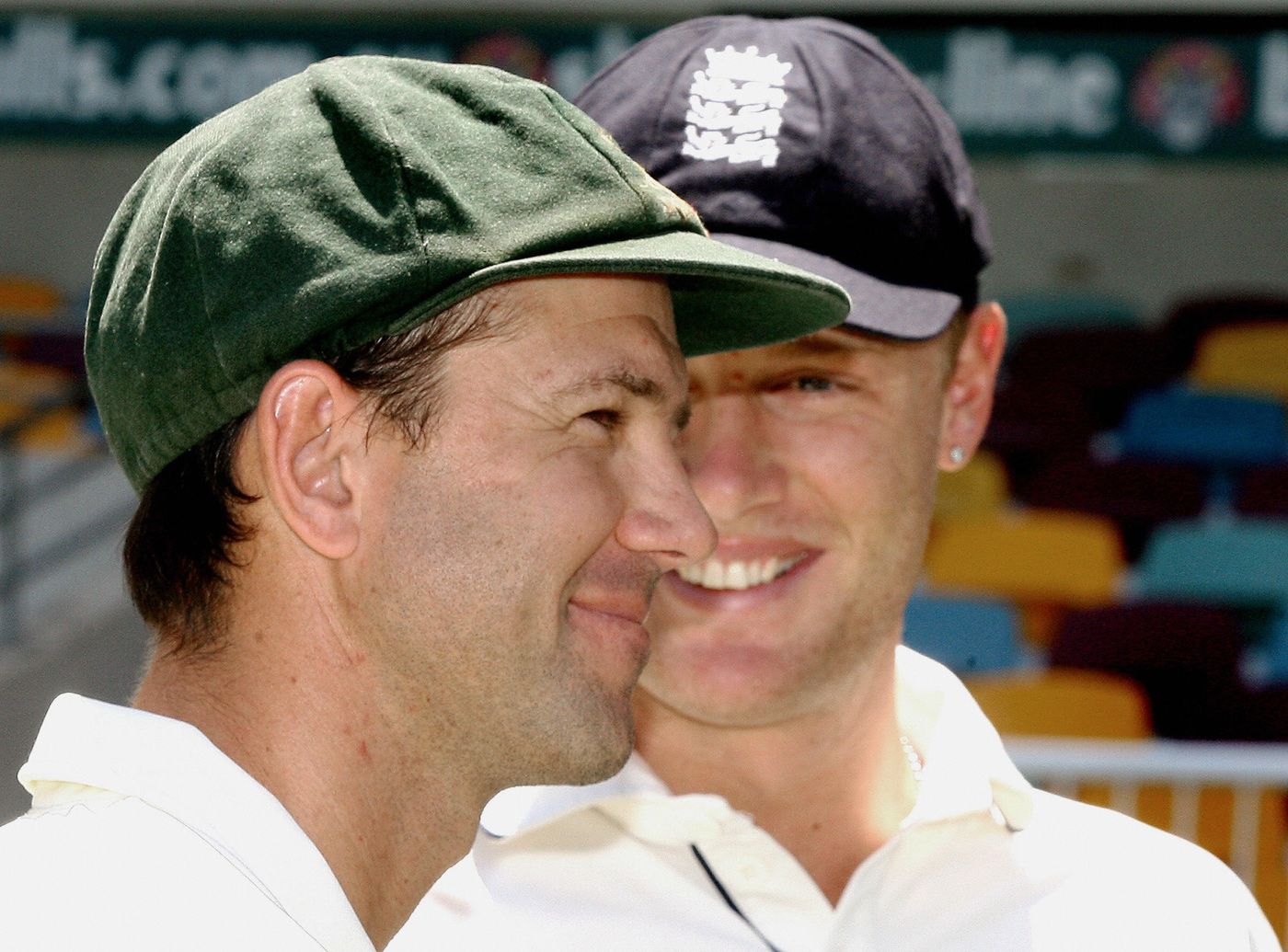 Ricky Ponting and Andrew Flintoff share a light moment | ESPNcricinfo.com