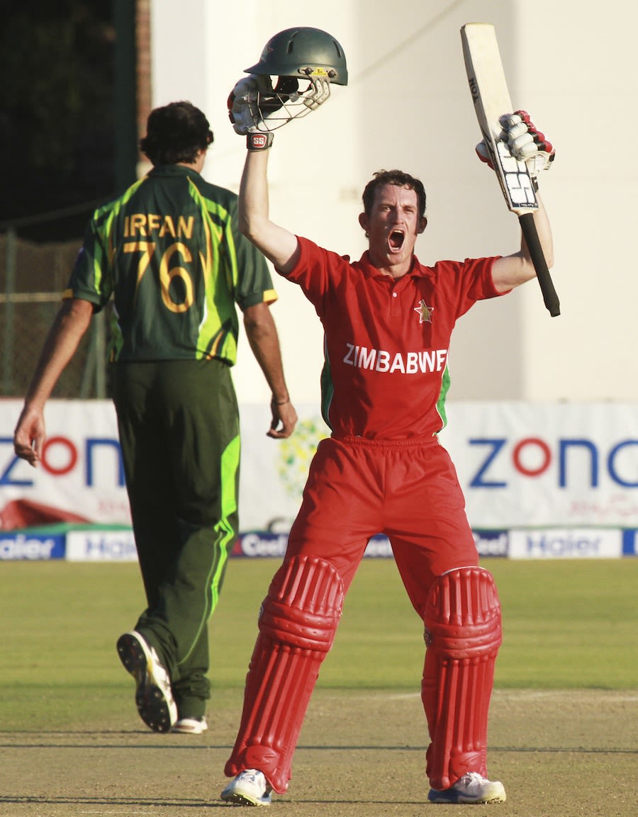 Sean Williams roars after hitting the winning runs | ESPNcricinfo.com