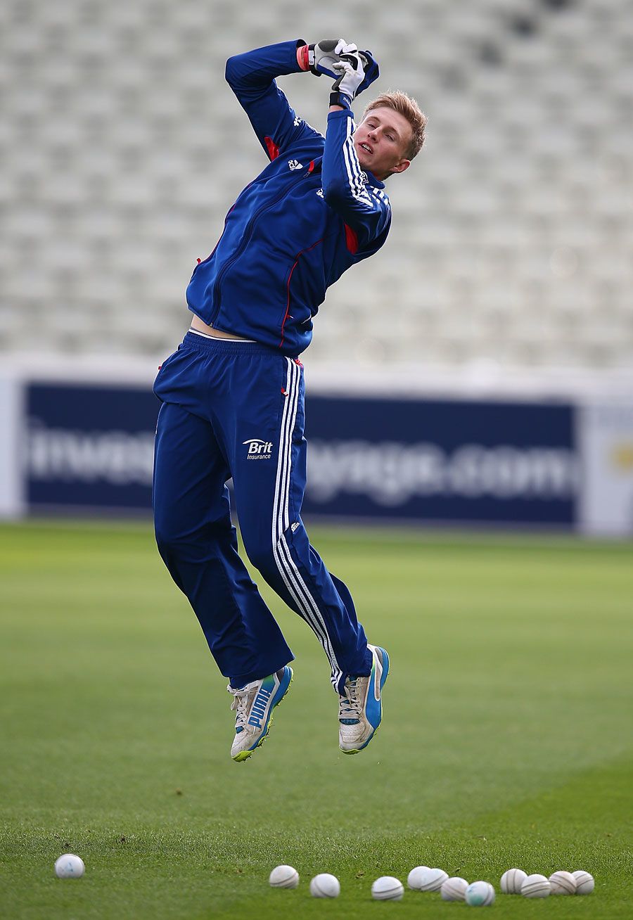 Eyes on the ball? Joe Root takes a catch during training | ESPNcricinfo.com