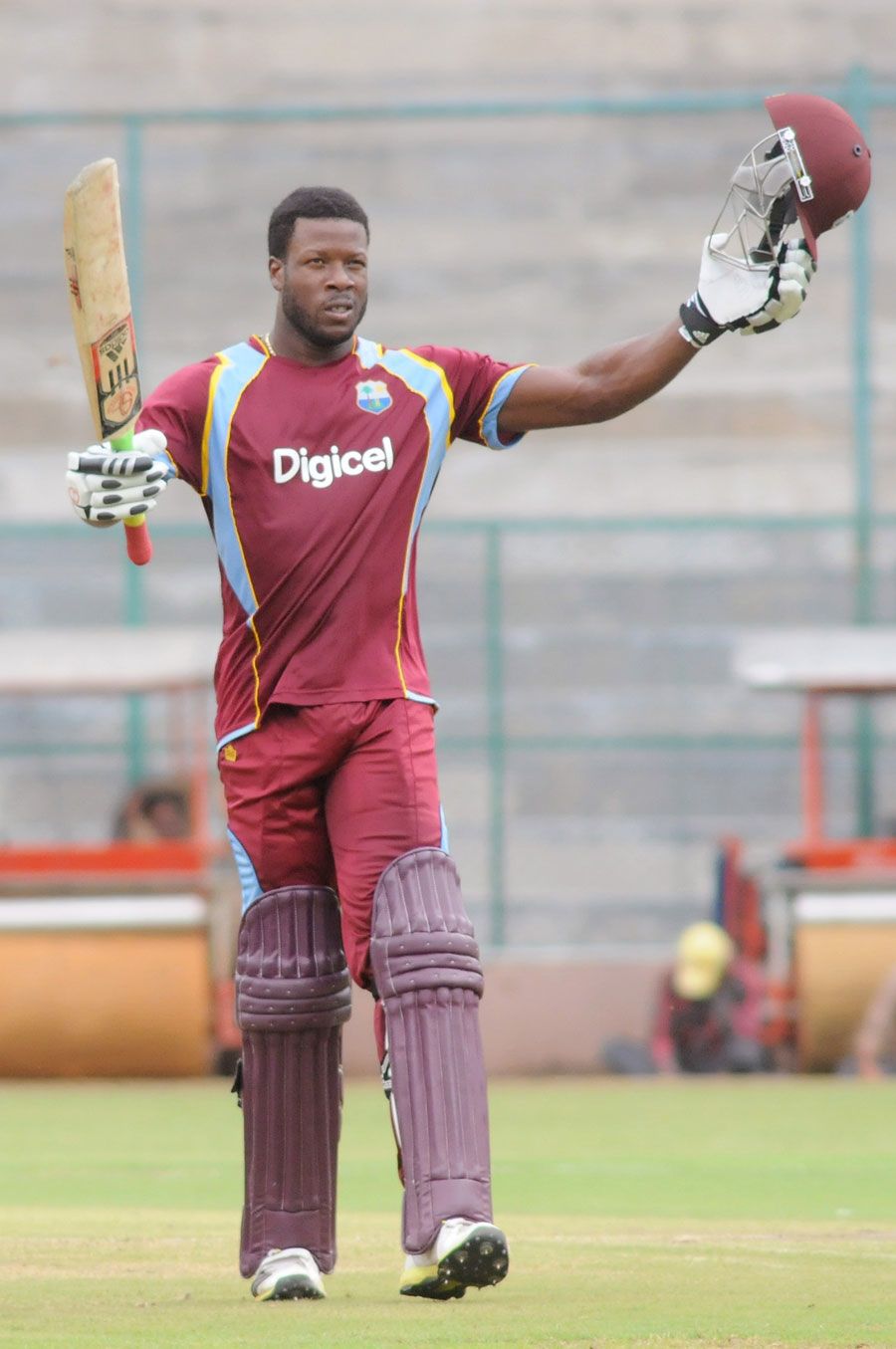 Kirk Edwards celebrates his century | ESPNcricinfo.com