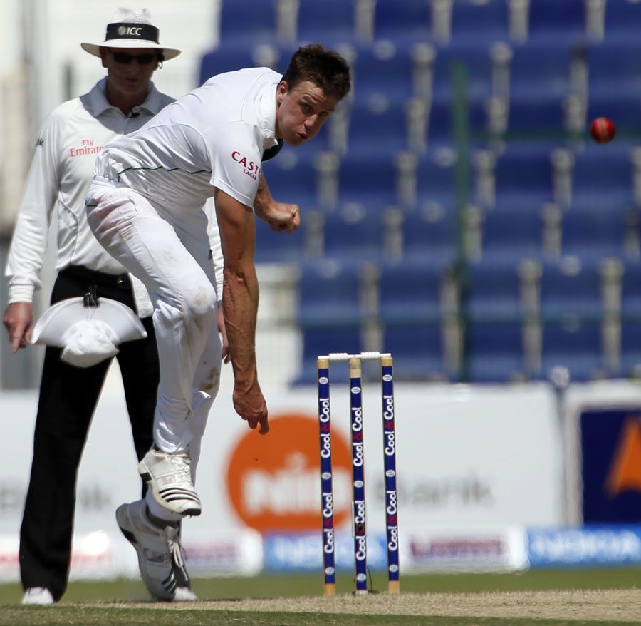 Morne Morkel in his delivery stride | ESPNcricinfo.com