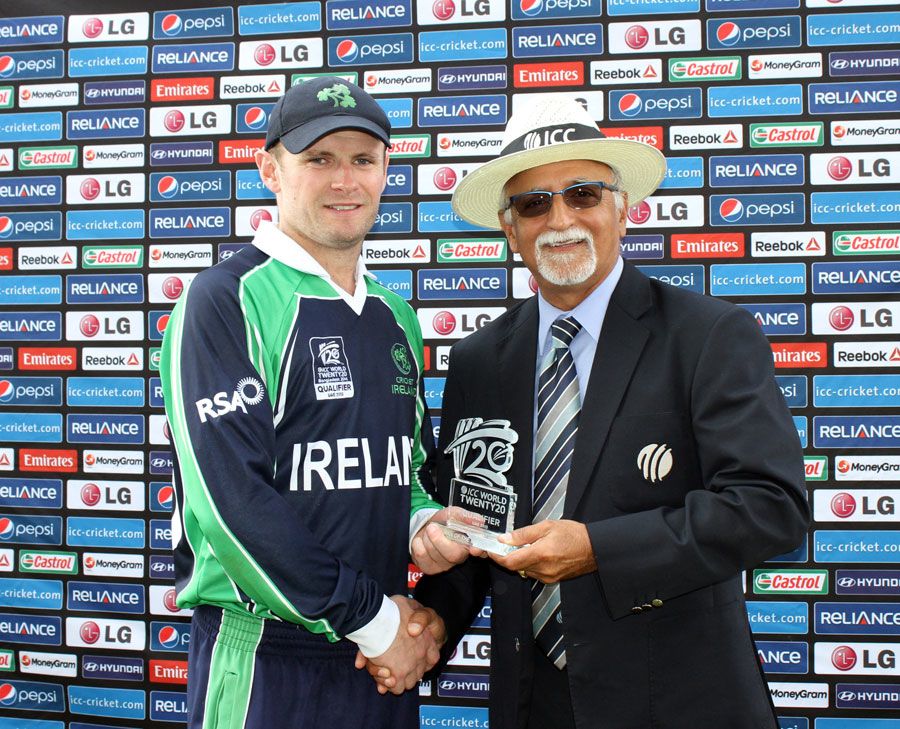 William Porterfield receives the Man-of-the-Match award | ESPNcricinfo.com