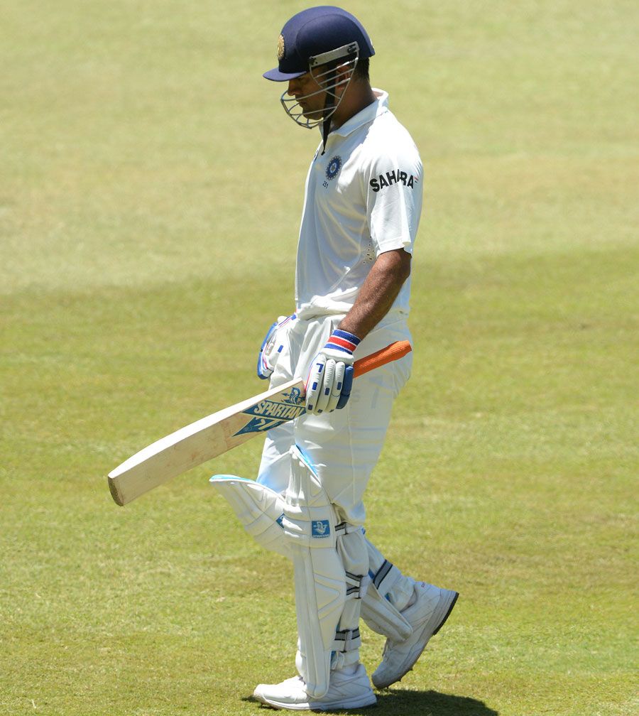 MS Dhoni walks back solemnly to the pavilion | ESPNcricinfo.com
