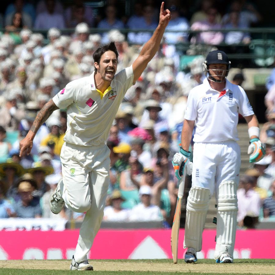 Mitchell Johnson roared in on the second morning | ESPNcricinfo.com