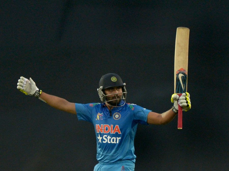 Ravindra Jadeja signals his half-century | ESPNcricinfo.com