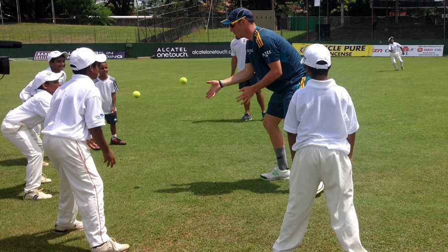 Catching practice with South Africa | ESPNcricinfo