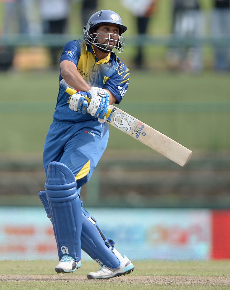 Tillakaratne Dilshan had to battle early in his innings but it ...