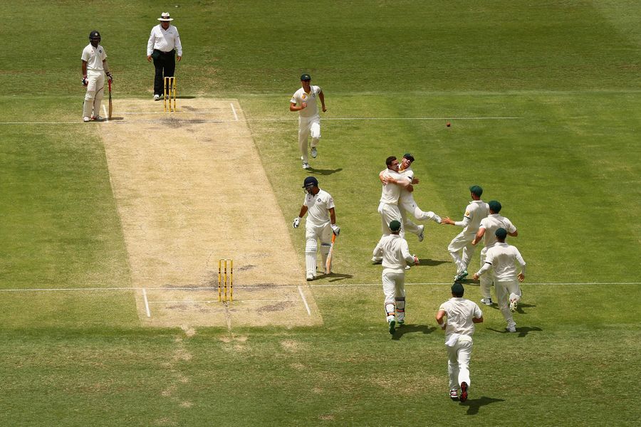 MS Dhoni was out lbw for a duck | ESPNcricinfo.com