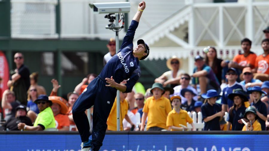 The athletic streaker | ESPNcricinfo