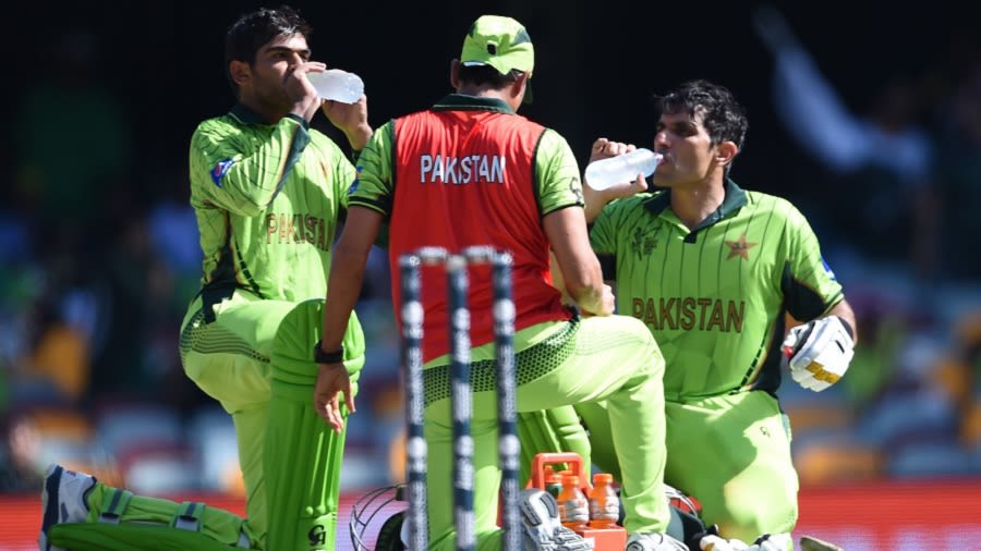 Pakistan beat Zimbabwe, Pakistan won by 20 runs