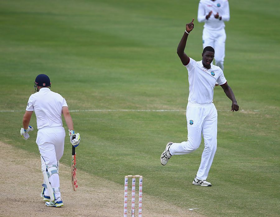 England bowlers maintain pressure | ESPNcricinfo.com