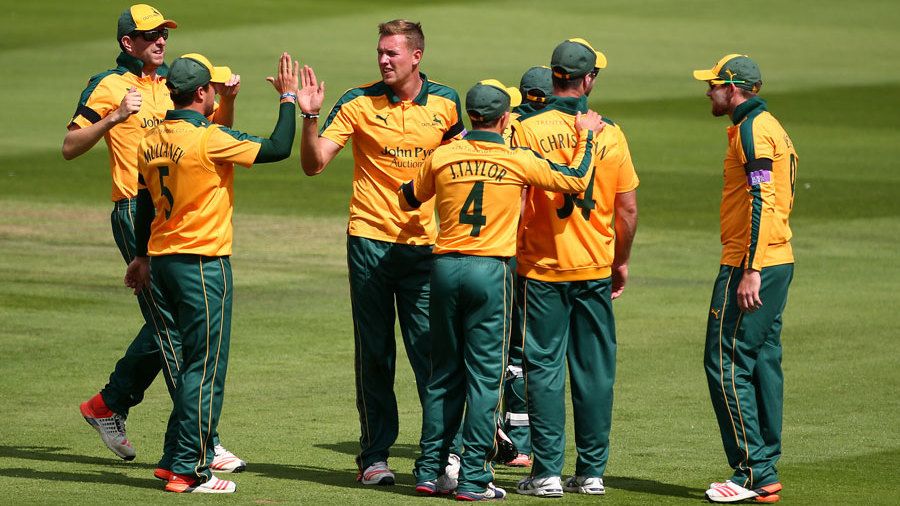 Ball by Ball Commentary & Live Score - SUSS vs NOTTS, Group B