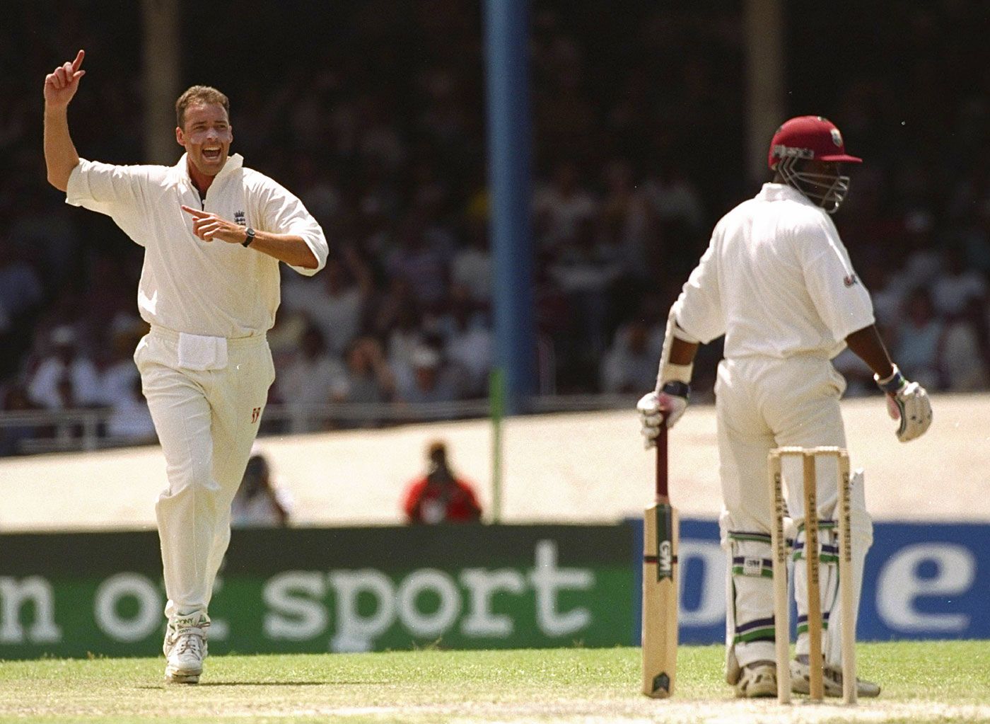 Angus Fraser gets rid of Sherwin Campbell | ESPNcricinfo.com