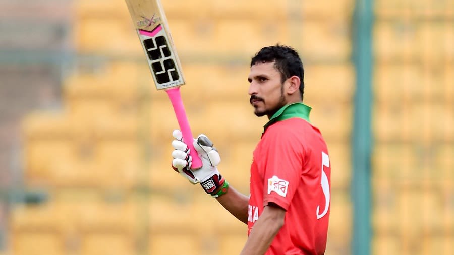 Nasir Hossain grabs chance to build an innings | ESPNcricinfo