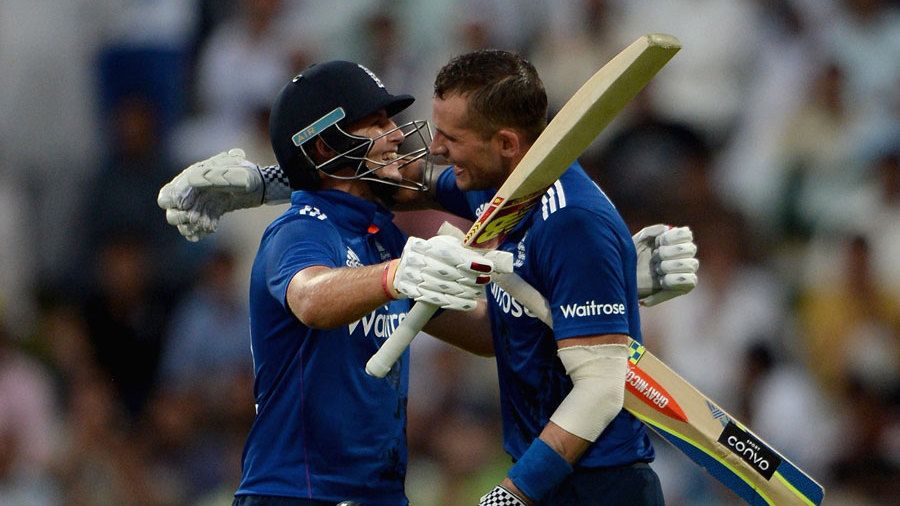 Ball by Ball Commentary & Live Score - ENG vs PAK, 2nd ODI