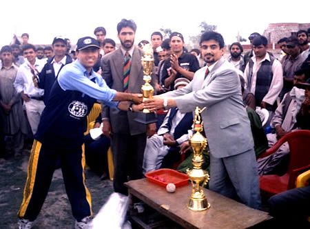 Hasti Gul, PBCA captain receiving runners-up trophy from Mr Dashti of ...