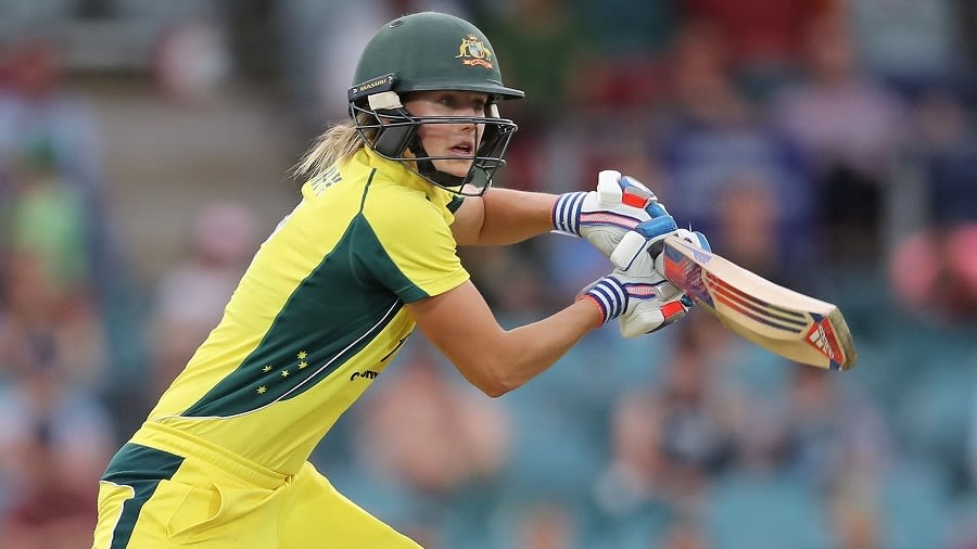 AUS Women beat SA Women, AUS Women won by 2 wickets (with 1 ball remaining)