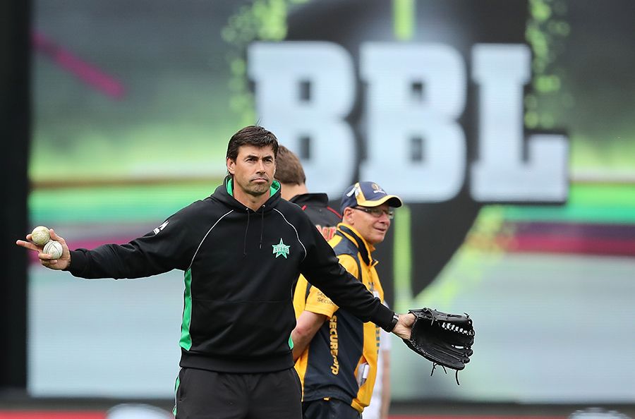 Stephen Fleming oversees a fielding drill before play | ESPNcricinfo.com