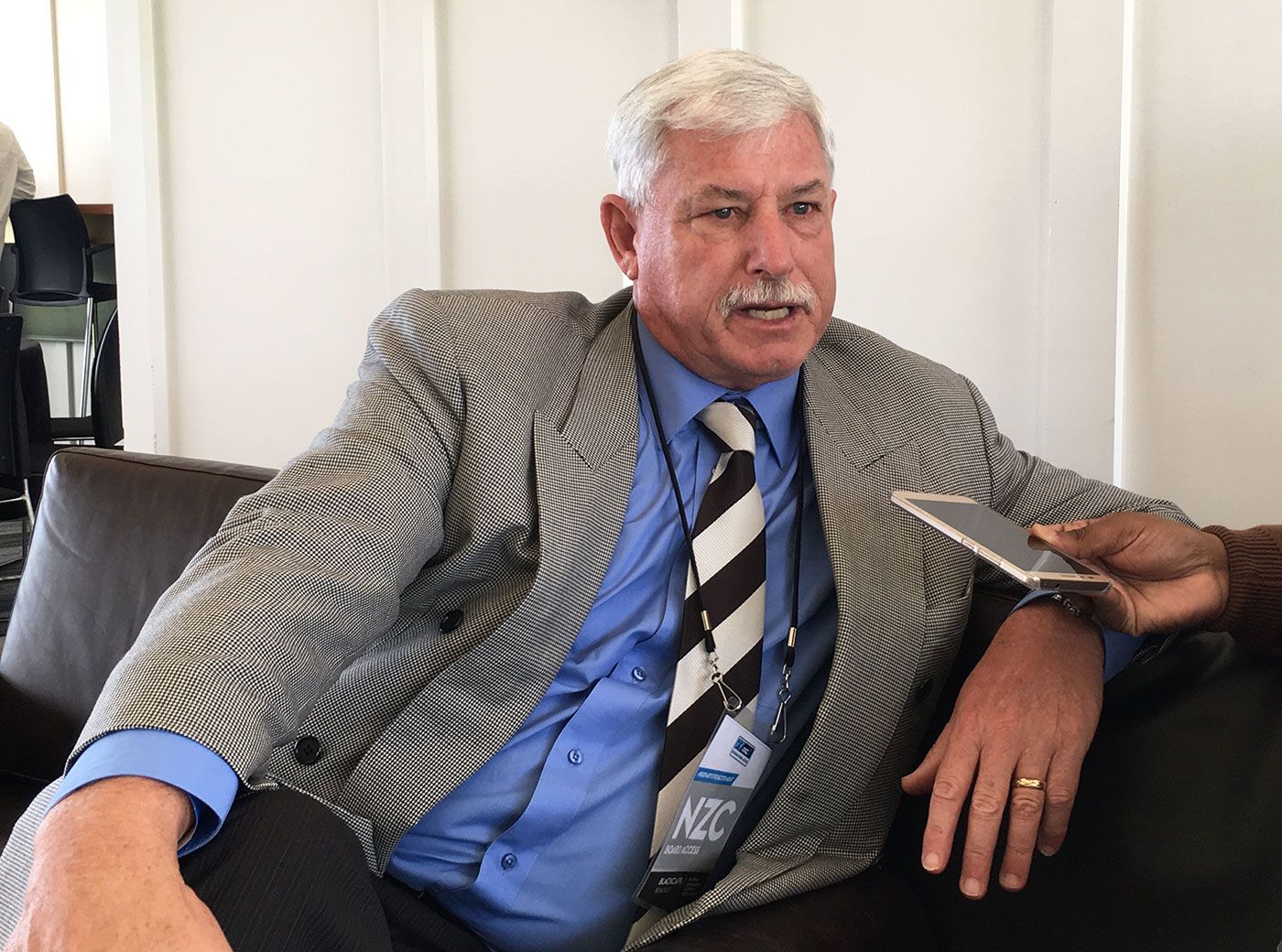 Richard Hadlee talks to journalists at Hagley Oval | ESPNcricinfo.com