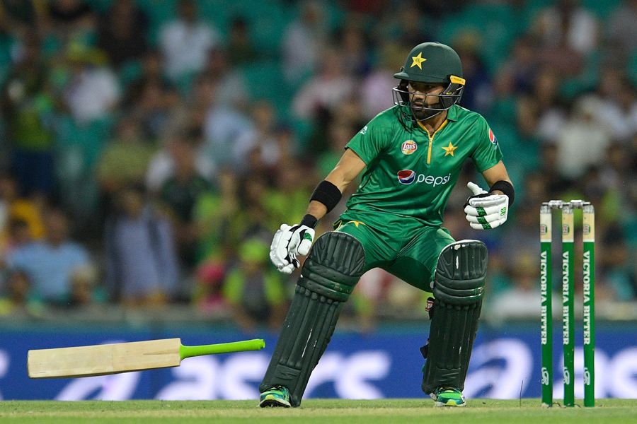 Mohammad Rizwan drops his bat | ESPNcricinfo.com