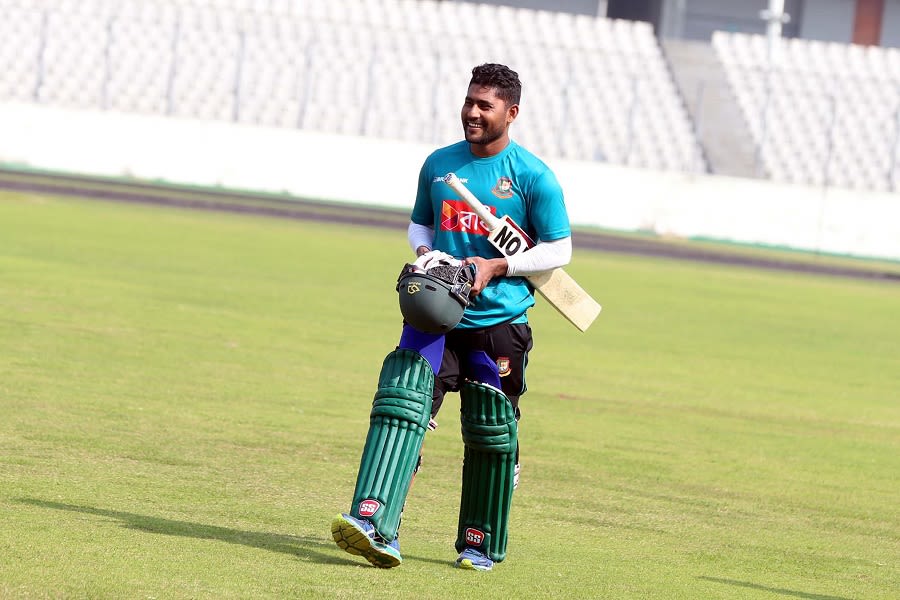 Imrul Kayes practices after returning from New Zealand | ESPNcricinfo.com