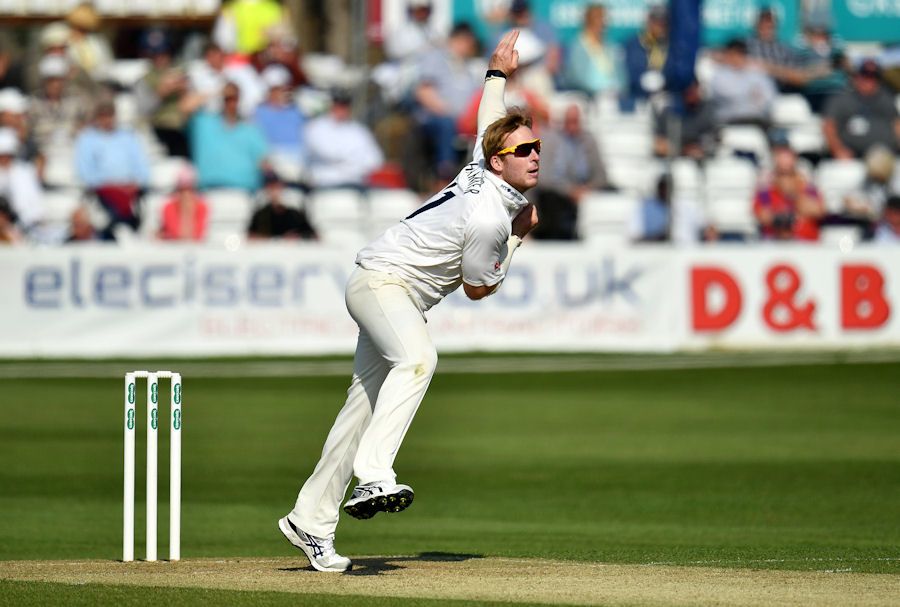 Simon Harmer bowls on his Championship debut for Essex | ESPNcricinfo.com