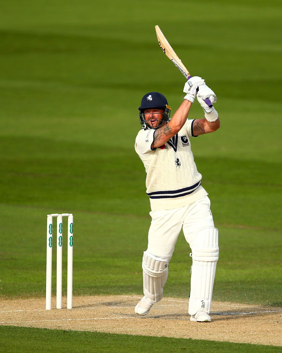 Darren Stevens helped Kent rebuild with a half-century | ESPNcricinfo.com