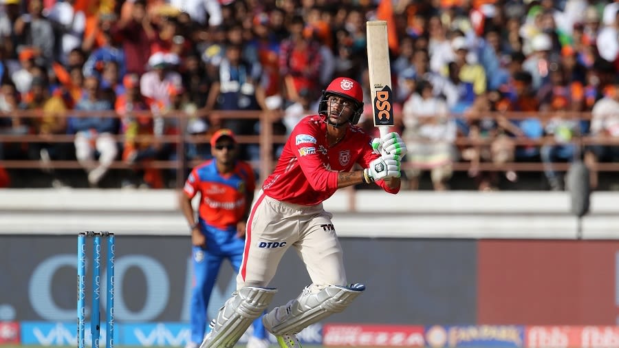 Ball by Ball Commentary & Live Score - GL vs KXIP, 26th match