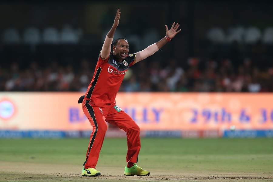 Samuel Badree successfully appeals for an lbw | ESPNcricinfo.com