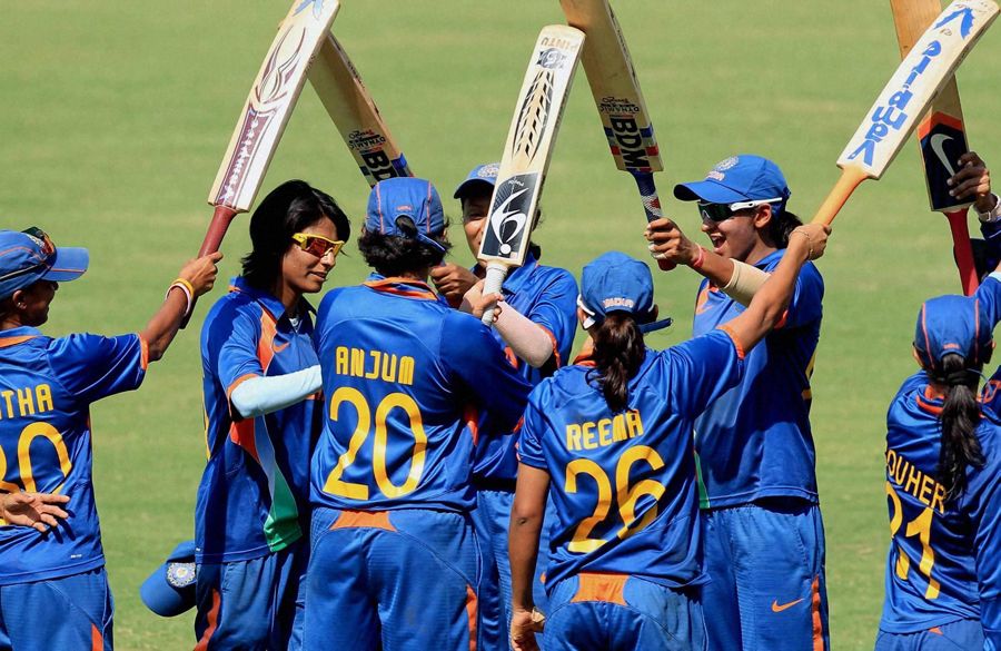 Nooshin Al Khadeer walks out to a guard of honour in her farewell match ...