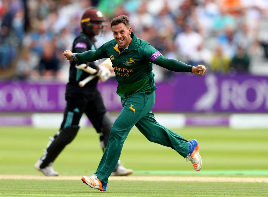 Steven Mullaney celebrates the wicket of Kumar Sangakkara ...